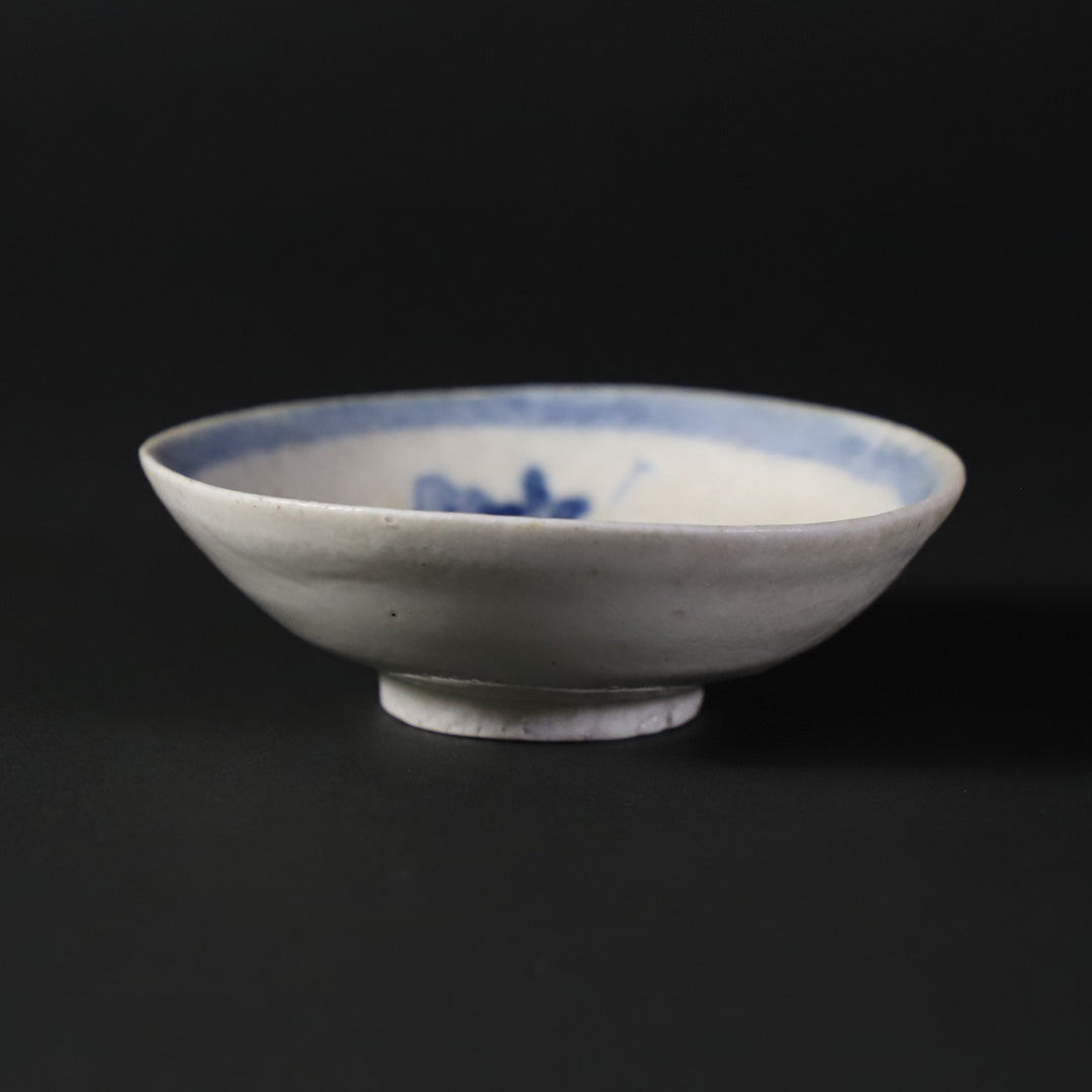 Dyed flat sake cup by Soichiro Maruta – ギャラリー一番館オンラインショップ